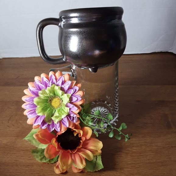 Theshold | Dining | New With Tag Hard To Find Threshold Cauldron Mug ...